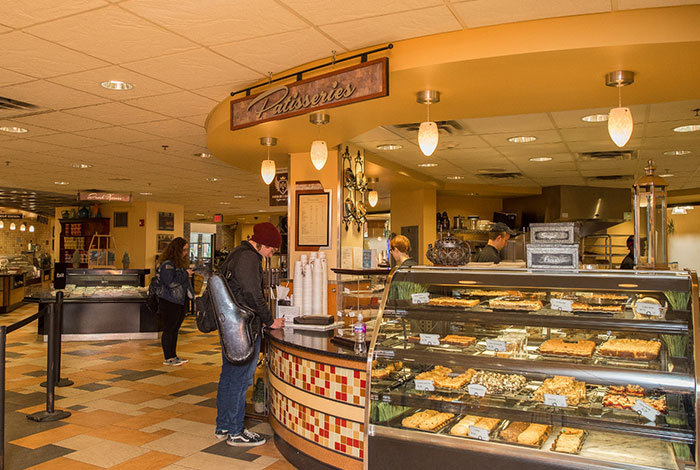 Woodworth Dining & Riverside Emporium | University Dining | Ball State ...
